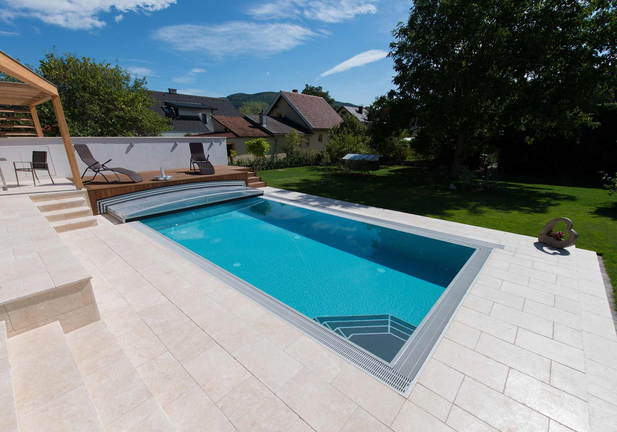 Überlaufpool kaufen ⁓ Pools mit Überlaufrinne von Pool Partner!